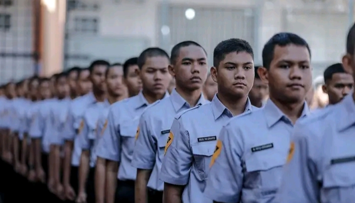 Momen Pelantikan Taruna Taruni SMAN 14 Bandung, Kadisdik Jabar ...