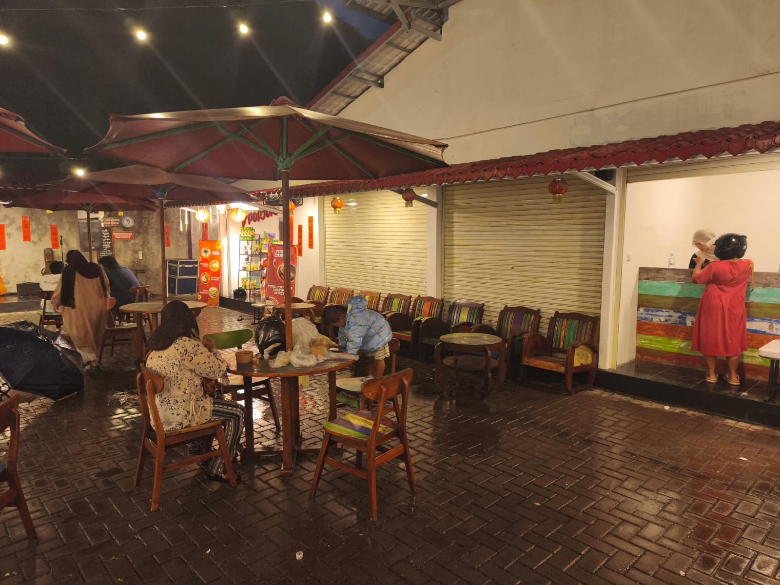 Ramadan Berbalut Nuansa Tionghoa, China Town Odeon Jadi Magnet Takjil ...